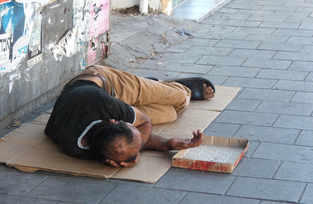 5 Ways to Help Homeless People During the Summer Heatwave
