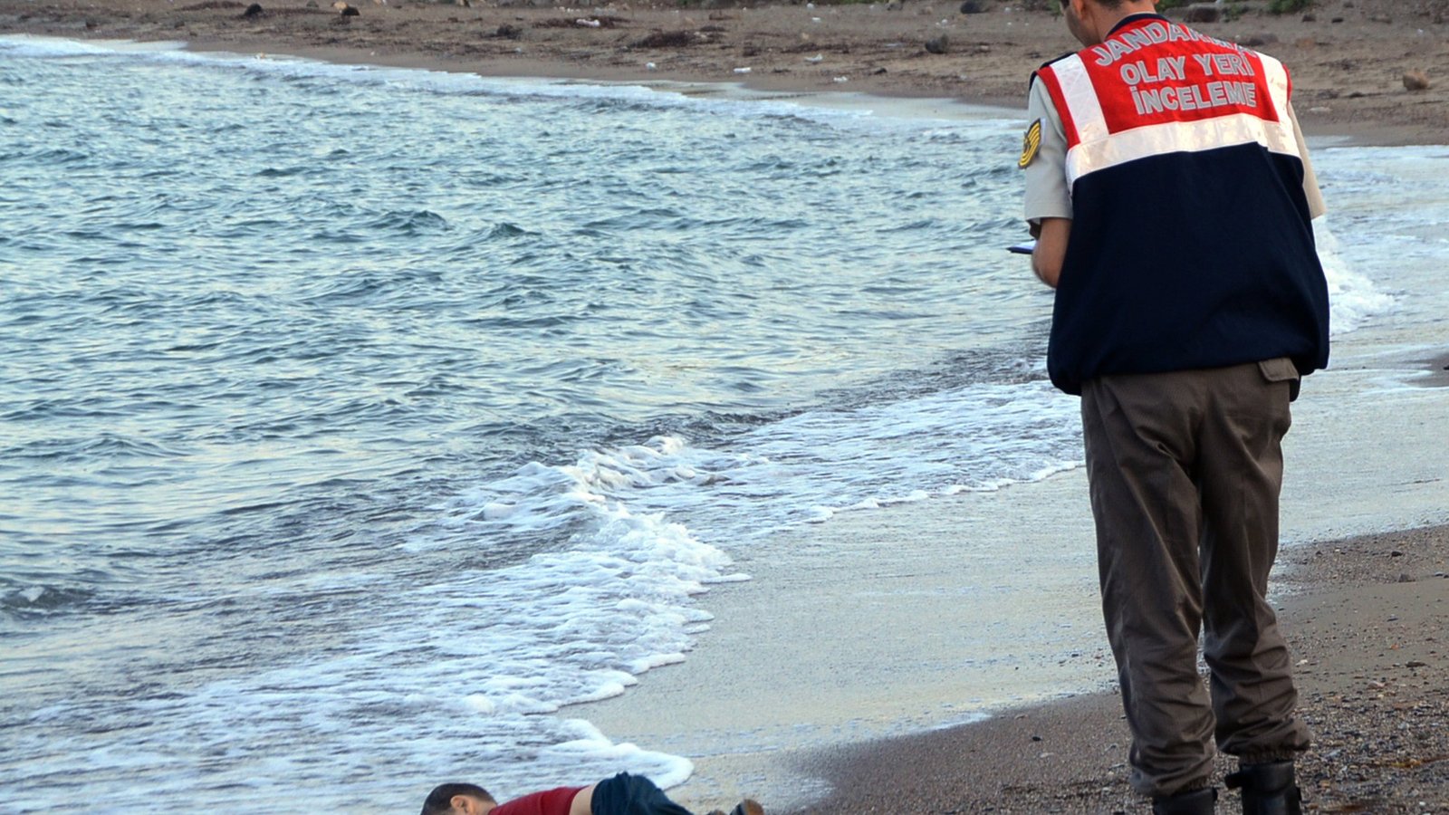 Powerful Photos That Have Helped Define the Refugee Crisis