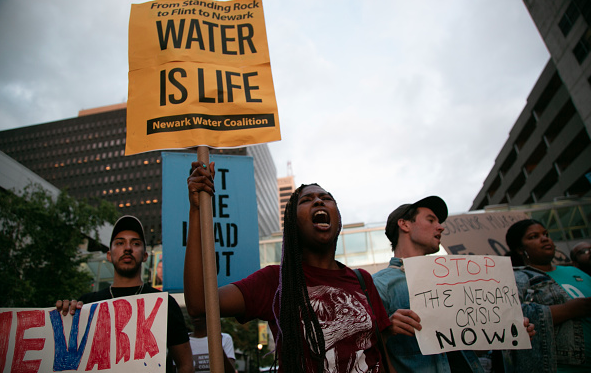 Advocacy Group Behind VMAs Protest Doesn't Want Newark's Water Crisis ...