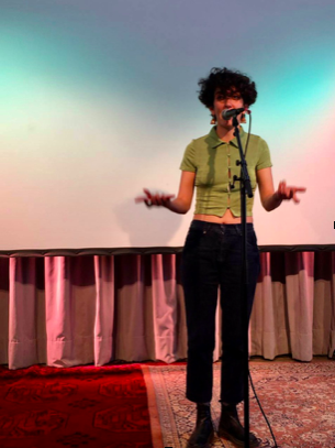 So denken Aktivist*innen & Journalist*innen über den Tod von Jina Mahsa ...