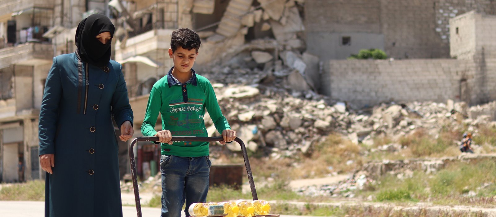 Syrian Families Scramble for Food as Government Cuts Bread Subsidies