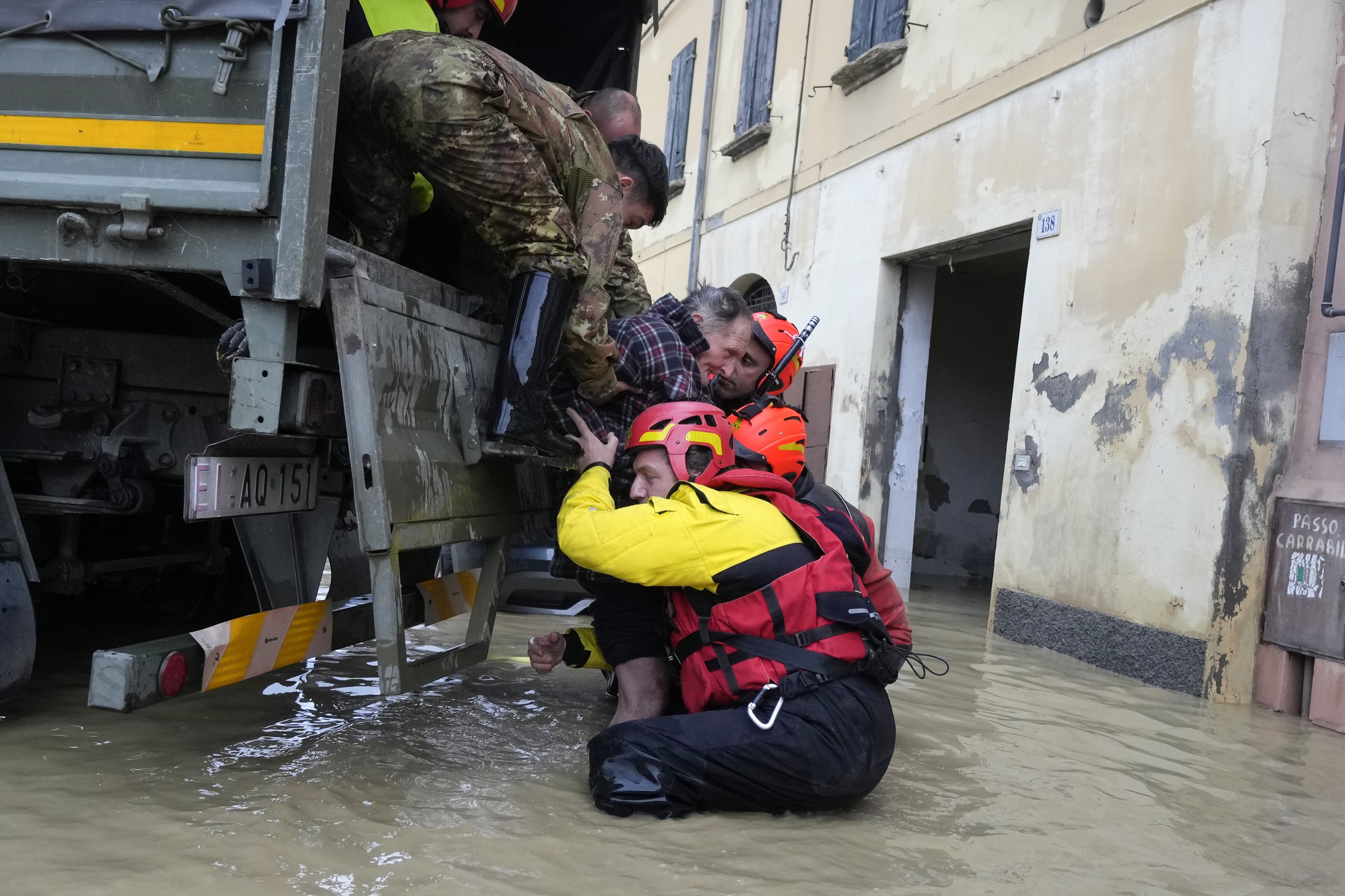 Shocking Photos of Extreme Weather Around the World in 2023