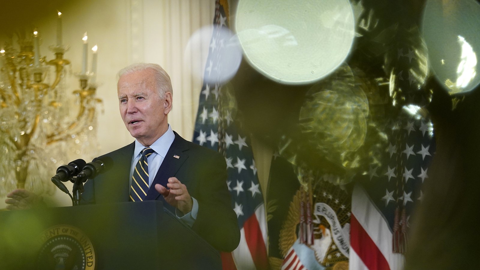 US President Biden Signs Executive Order for Carbon Neutral Federal ...