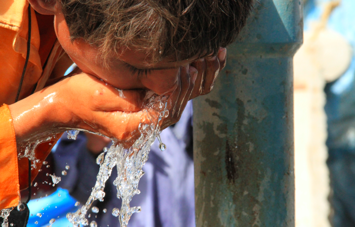 Researchers Found A Way To Quickly Turn Poop Into Clean Water researchers-found-a-way-to-quickly-turn-poop-into-clean-water