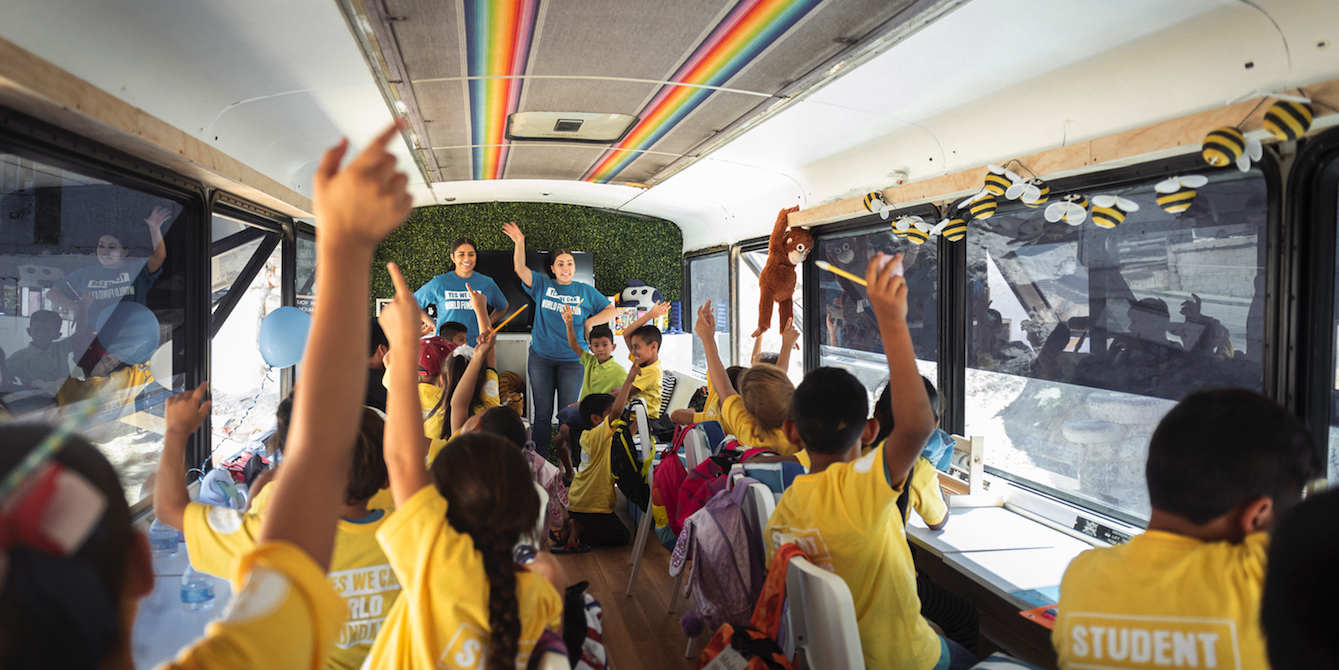 This Bus-Turned-Classroom Is Helping Migrant Children Learn at the US ...