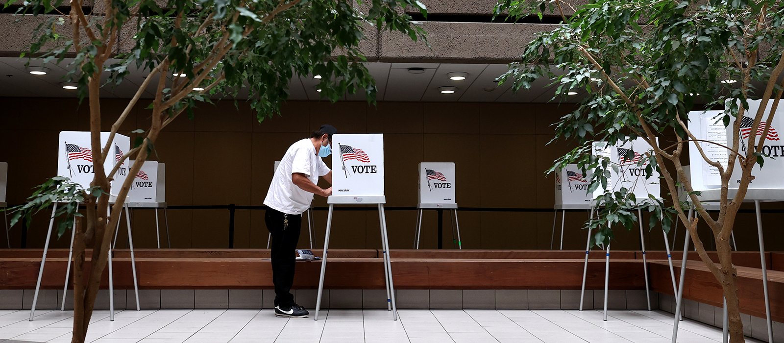 How to Vote Safely in the 2020 US Presidential Election