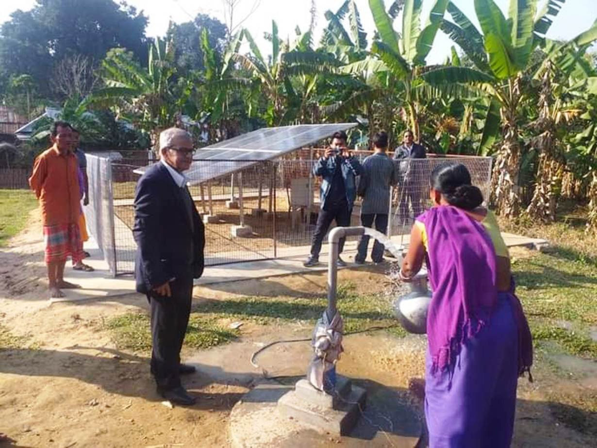 India's 'Solar Man' Sets Up Clean Energy Solution for People Living in ...